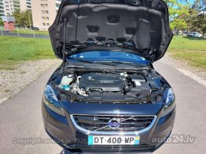 Melns Volvo V40 2013 Tallina, ar dzinēja tilpumu 1.60 L un nobraukumu 251 tūkst. km par 6700 €, foto 14 vietnē AUTOMOTO.COM.LV