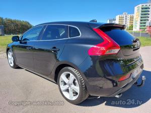Melns Volvo V40 2013 Tallina, ar dzinēja tilpumu 1.60 L un nobraukumu 251 tūkst. km par 6700 €, foto 23 vietnē AUTOMOTO.COM.LV