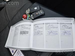 Black Volvo V40 2013 in Riga, with an engine capacity of 2.00 L and mileage of 419 thousand km for 5900 €, photo 21 on AUTOMOTO.COM.LV
