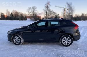 Melns Volvo V40 2013 Rīga, ar dzinēja tilpumu 1.60 L un nobraukumu 266 tūkst. km par 6150 €, foto 3 vietnē AUTOMOTO.COM.LV