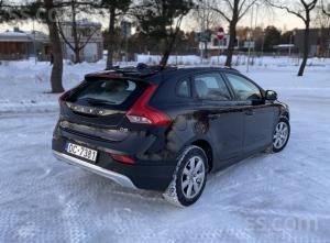 Melns Volvo V40 2013 Rīga, ar dzinēja tilpumu 1.60 L un nobraukumu 266 tūkst. km par 6150 €, foto 5 vietnē AUTOMOTO.COM.LV