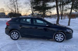 Melns Volvo V40 2013 Rīga, ar dzinēja tilpumu 1.60 L un nobraukumu 266 tūkst. km par 6150 €, foto 7 vietnē AUTOMOTO.COM.LV