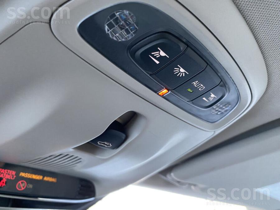 Melns Volvo V40 2013 Rīga, ar dzinēja tilpumu 1.60 L un nobraukumu 266 tūkst. km par 6150 €, foto 22 vietnē AUTOMOTO.COM.LV