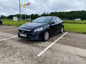 Melns Volvo V40 2013 Rīga, ar dzinēja tilpumu 1.60 L un nobraukumu 273 tūkst. km par 5950 €, foto 5 vietnē AUTOMOTO.COM.LV