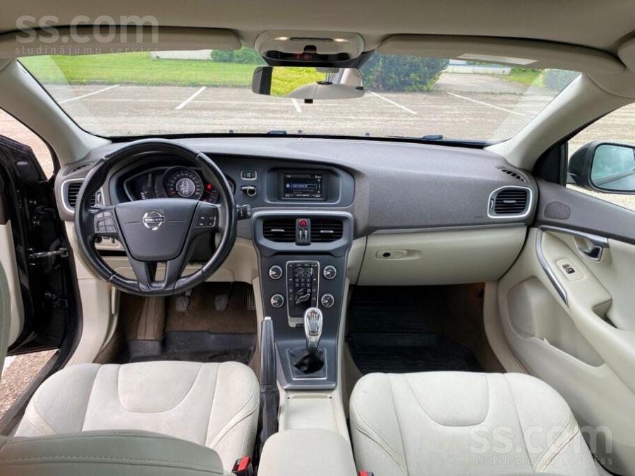 Melns Volvo V40 2013 Rīga, ar dzinēja tilpumu 1.60 L un nobraukumu 273 tūkst. km par 5950 €, foto 12 vietnē AUTOMOTO.COM.LV
