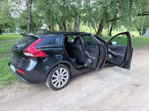 Melns Volvo V40 2013 Rīga, ar dzinēja tilpumu 1.60 L un nobraukumu 236 tūkst. km par 4950 €, foto 8 vietnē AUTOMOTO.COM.LV