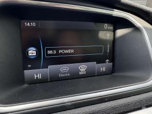 Melns Volvo V40 2013 Alīta, ar dzinēja tilpumu 1.60 L un nobraukumu 295 tūkst. km par 4850 €, foto 14 vietnē AUTOMOTO.COM.LV