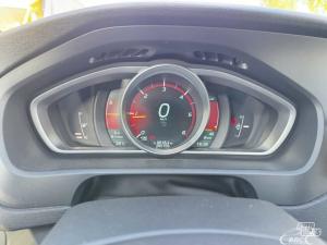 Черный Вольво В40 2013 в Авиженяй, объемом двигателя 1.60 л и пробегом 260 тыс. км за 5000 €, фото 18 на AUTOMOTO.COM.LV