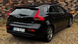Melns Volvo V40 2013 Rīga, ar dzinēja tilpumu 1.60 L un nobraukumu 259 tūkst. km par 5400 €, foto 4 vietnē AUTOMOTO.COM.LV