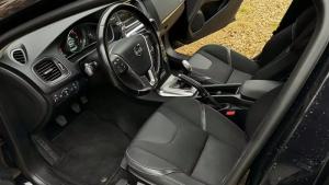 Melns Volvo V40 2013 Rīga, ar dzinēja tilpumu 1.60 L un nobraukumu 259 tūkst. km par 5400 €, foto 10 vietnē AUTOMOTO.COM.LV