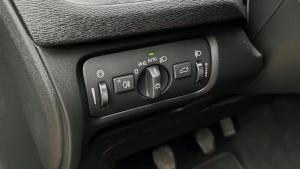 Melns Volvo V40 2013 Rīga, ar dzinēja tilpumu 1.60 L un nobraukumu 259 tūkst. km par 5400 €, foto 13 vietnē AUTOMOTO.COM.LV