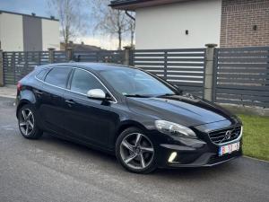 Black Volvo V40 2013 in Jelgava, with an engine capacity of 1.60 L and mileage of 317 thousand km for 6550 €, photo 6 on AUTOMOTO.COM.LV
