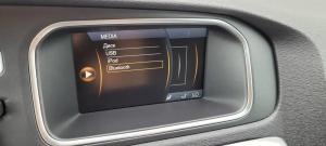 Black Volvo V40 2013 in Riga, with an engine capacity of 1.60 L and mileage of 197 thousand km for 8800 €, photo 26 on AUTOMOTO.COM.LV