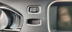 Black Volvo V40 2013 in Riga, with an engine capacity of 1.60 L and mileage of 197 thousand km for 8800 €, photo 28 on AUTOMOTO.COM.LV