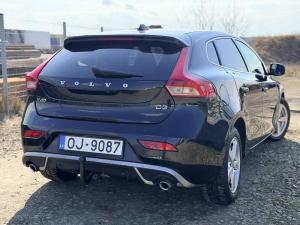 Melns Volvo V40 2013 Rīga, ar dzinēja tilpumu 2.00 L un nobraukumu 234 tūkst. km par 8995 €, foto 5 vietnē AUTOMOTO.COM.LV