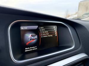 Melns Volvo V40 2013 Rīga, ar dzinēja tilpumu 2.00 L un nobraukumu 234 tūkst. km par 8995 €, foto 15 vietnē AUTOMOTO.COM.LV