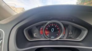 Black Volvo V40 2013 in Kaunas, with an engine capacity of 1.60 L and mileage of 257 thousand km for 7900 €, photo 7 on AUTOMOTO.COM.LV