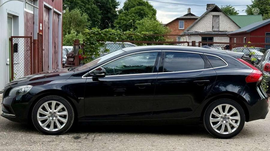 Melns Volvo V40 2013 Ukmergė, ar dzinēja tilpumu 1.98 L un nobraukumu 290 tūkst. km par 6900 €, foto 7 vietnē AUTOMOTO.COM.LV