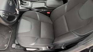Melns Volvo V40 2013 Ukmergė, ar dzinēja tilpumu 1.98 L un nobraukumu 290 tūkst. km par 6900 €, foto 17 vietnē AUTOMOTO.COM.LV