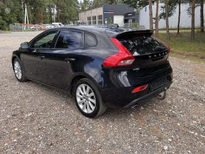Melns Volvo V40 2013 Jonava, ar dzinēja tilpumu 1.98 L un nobraukumu 296 tūkst. km par 5150 €, foto 8 vietnē AUTOMOTO.COM.LV