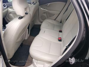 Black Volvo V40 2013 in Paide, with an engine capacity of 1.60 L and mileage of 263 thousand km for 6800 €, photo 13 on AUTOMOTO.COM.LV