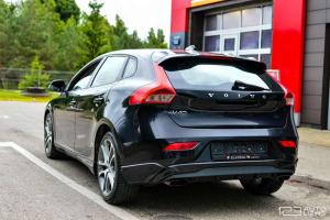 Black Volvo V40 2013 in Kretinga, with an engine capacity of 1.60 L and mileage of 167 thousand km for 5999 €, photo 8 on AUTOMOTO.COM.LV