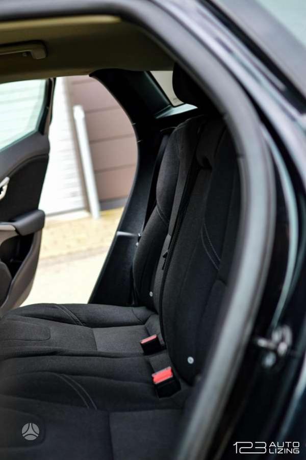 Melns Volvo V40 2013 Kretinga, ar dzinēja tilpumu 1.60 L un nobraukumu 167 tūkst. km par 5999 €, foto 9 vietnē AUTOMOTO.COM.LV