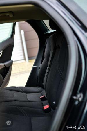 Black Volvo V40 2013 in Kretinga, with an engine capacity of 1.60 L and mileage of 167 thousand km for 5999 €, photo 10 on AUTOMOTO.COM.LV