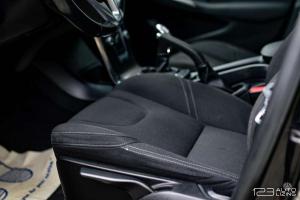 Black Volvo V40 2013 in Kretinga, with an engine capacity of 1.60 L and mileage of 167 thousand km for 5999 €, photo 15 on AUTOMOTO.COM.LV