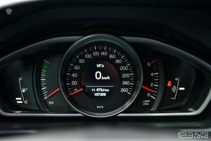 Black Volvo V40 2013 in Kretinga, with an engine capacity of 1.60 L and mileage of 167 thousand km for 5999 €, photo 20 on AUTOMOTO.COM.LV