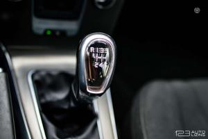 Black Volvo V40 2013 in Kretinga, with an engine capacity of 1.60 L and mileage of 167 thousand km for 5999 €, photo 22 on AUTOMOTO.COM.LV