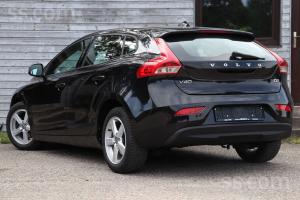 Melns Volvo V40 2013 Valka, ar dzinēja tilpumu 1.60 L un nobraukumu 289 tūkst. km par 5500 €, foto 5 vietnē AUTOMOTO.COM.LV