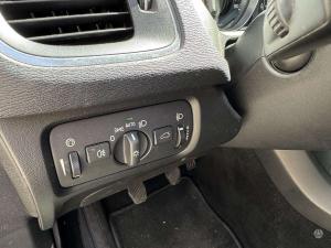 Black Volvo V40 2013 in Alytus, with an engine capacity of 1.60 L and mileage of 294 thousand km for 4050 €, photo 18 on AUTOMOTO.COM.LV