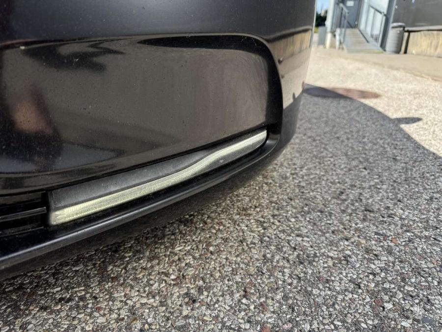 Black Volvo V40 2013 in Alytus, with an engine capacity of 1.60 L and mileage of 294 thousand km for 4050 €, photo 20 on AUTOMOTO.COM.LV