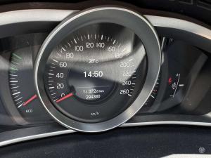 Black Volvo V40 2013 in Alytus, with an engine capacity of 1.60 L and mileage of 294 thousand km for 4050 €, photo 24 on AUTOMOTO.COM.LV