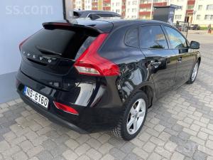 Melns Volvo V40 2013 Talsi, ar dzinēja tilpumu 1.60 L un nobraukumu 263 tūkst. km par 4700 €, foto 4 vietnē AUTOMOTO.COM.LV