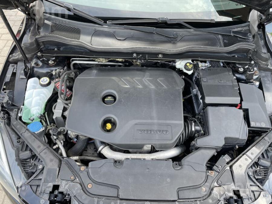 Melns Volvo V40 2013 Talsi, ar dzinēja tilpumu 1.60 L un nobraukumu 263 tūkst. km par 4700 €, foto 11 vietnē AUTOMOTO.COM.LV