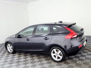 Melns Volvo V40 2013 Tallina, ar dzinēja tilpumu 1.60 L un nobraukumu 348 tūkst. km par 3799 €, foto 5 vietnē AUTOMOTO.COM.LV