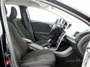 Melns Volvo V40 2013 Tallina, ar dzinēja tilpumu 1.60 L un nobraukumu 348 tūkst. km par 3799 €, foto 7 vietnē AUTOMOTO.COM.LV