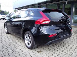 Melns Volvo V40 2013 Rīga, ar dzinēja tilpumu 2.00 L un nobraukumu 195 tūkst. km par 7800 €, foto 5 vietnē AUTOMOTO.COM.LV