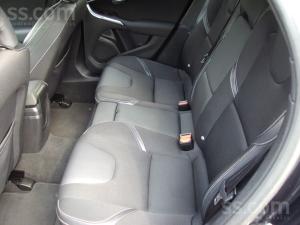 Melns Volvo V40 2013 Rīga, ar dzinēja tilpumu 2.00 L un nobraukumu 195 tūkst. km par 7800 €, foto 6 vietnē AUTOMOTO.COM.LV