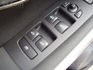 Melns Volvo V40 2013 Rīga, ar dzinēja tilpumu 2.00 L un nobraukumu 195 tūkst. km par 7800 €, foto 13 vietnē AUTOMOTO.COM.LV