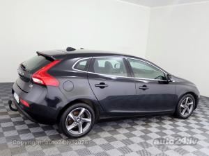 Black Volvo V40 2013 in Tallinn, with an engine capacity of 1.60 L and mileage of 316 thousand km for 3499 €, photo 4 on AUTOMOTO.COM.LV
