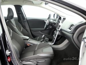 Black Volvo V40 2013 in Tallinn, with an engine capacity of 1.60 L and mileage of 316 thousand km for 3499 €, photo 7 on AUTOMOTO.COM.LV
