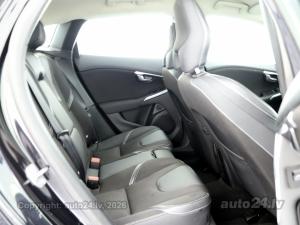 Black Volvo V40 2013 in Tallinn, with an engine capacity of 1.60 L and mileage of 316 thousand km for 3499 €, photo 8 on AUTOMOTO.COM.LV