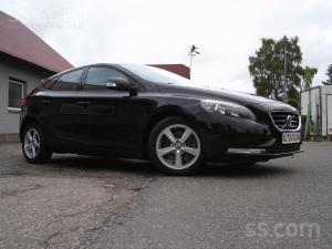 Black Volvo V40 2013 in Riga, with an engine capacity of 2.00 L and mileage of 0 thousand km for 7850 €, photo  on AUTOMOTO.COM.LV