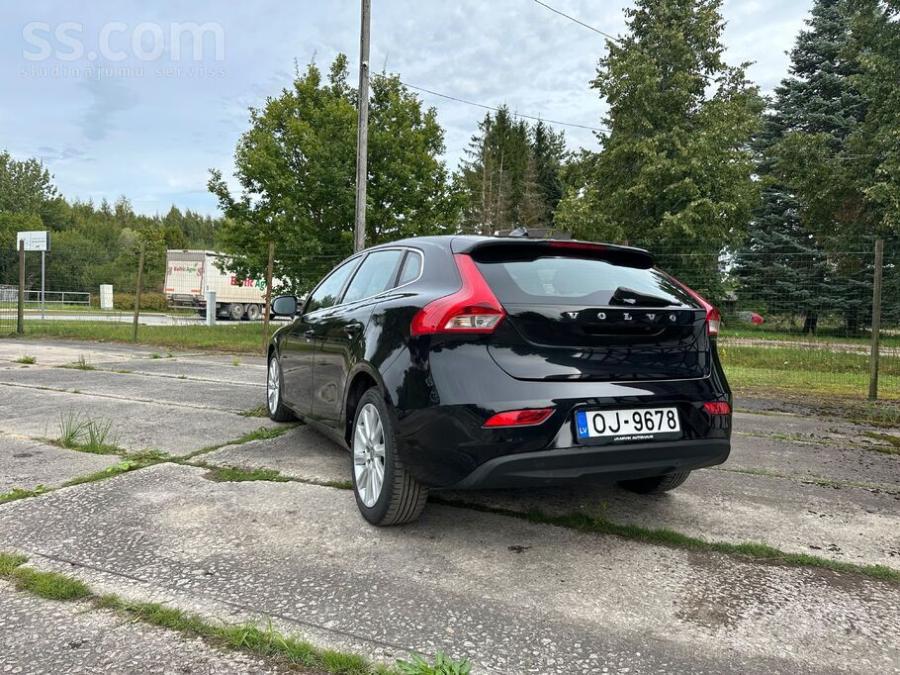 Черный Вольво В40 2013 в Кулдига, объемом двигателя 1.60 л и пробегом 266 тыс. км за 5700 €, фото 5 на AUTOMOTO.COM.LV