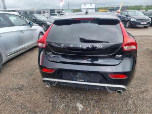 Черный Вольво В40 2013 в Каунас, объемом двигателя 1.56 л и пробегом 270 тыс. км за 5750 €, фото 6 на AUTOMOTO.COM.LV