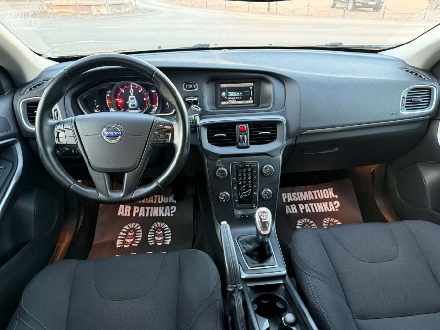 Melns Volvo V40 2013 Mažeikiai, ar dzinēja tilpumu 1.60 L un nobraukumu 223 tūkst. km par 4950 €, foto 28 vietnē AUTOMOTO.COM.LV