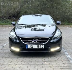 Melns Volvo V40 2013 Rīga, ar dzinēja tilpumu 1.60 L un nobraukumu 268 tūkst. km par 6400 €, foto 3 vietnē AUTOMOTO.COM.LV